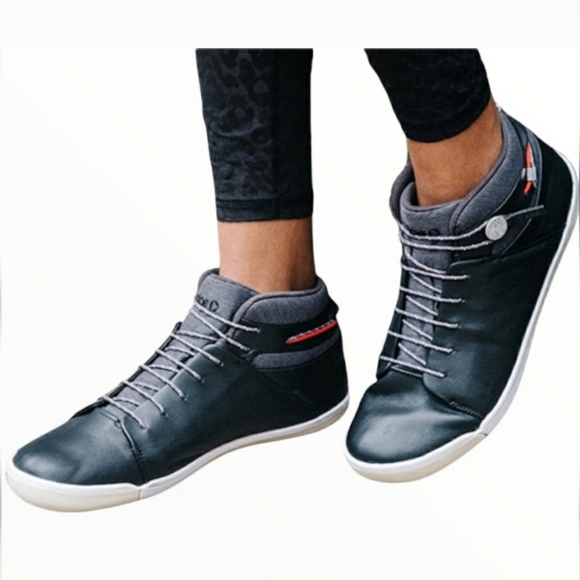 PLAE | Shoes | Plae Abra Waterproof Unisex Leather Sneakers | Poshmark